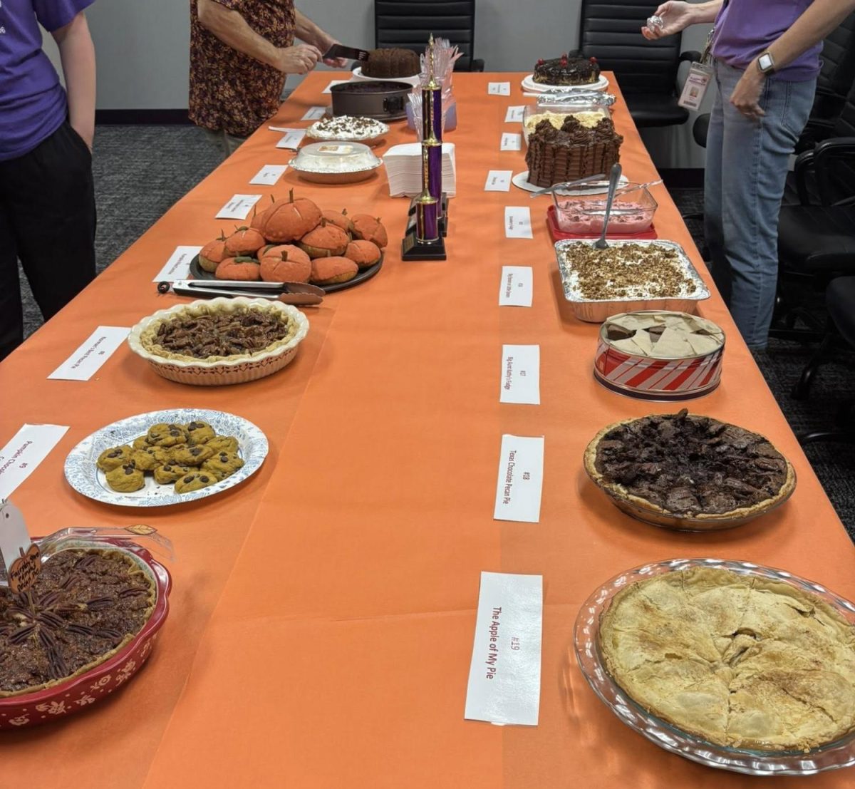 Judges pick chocolate cake as winner of first faculty dessert contest ...